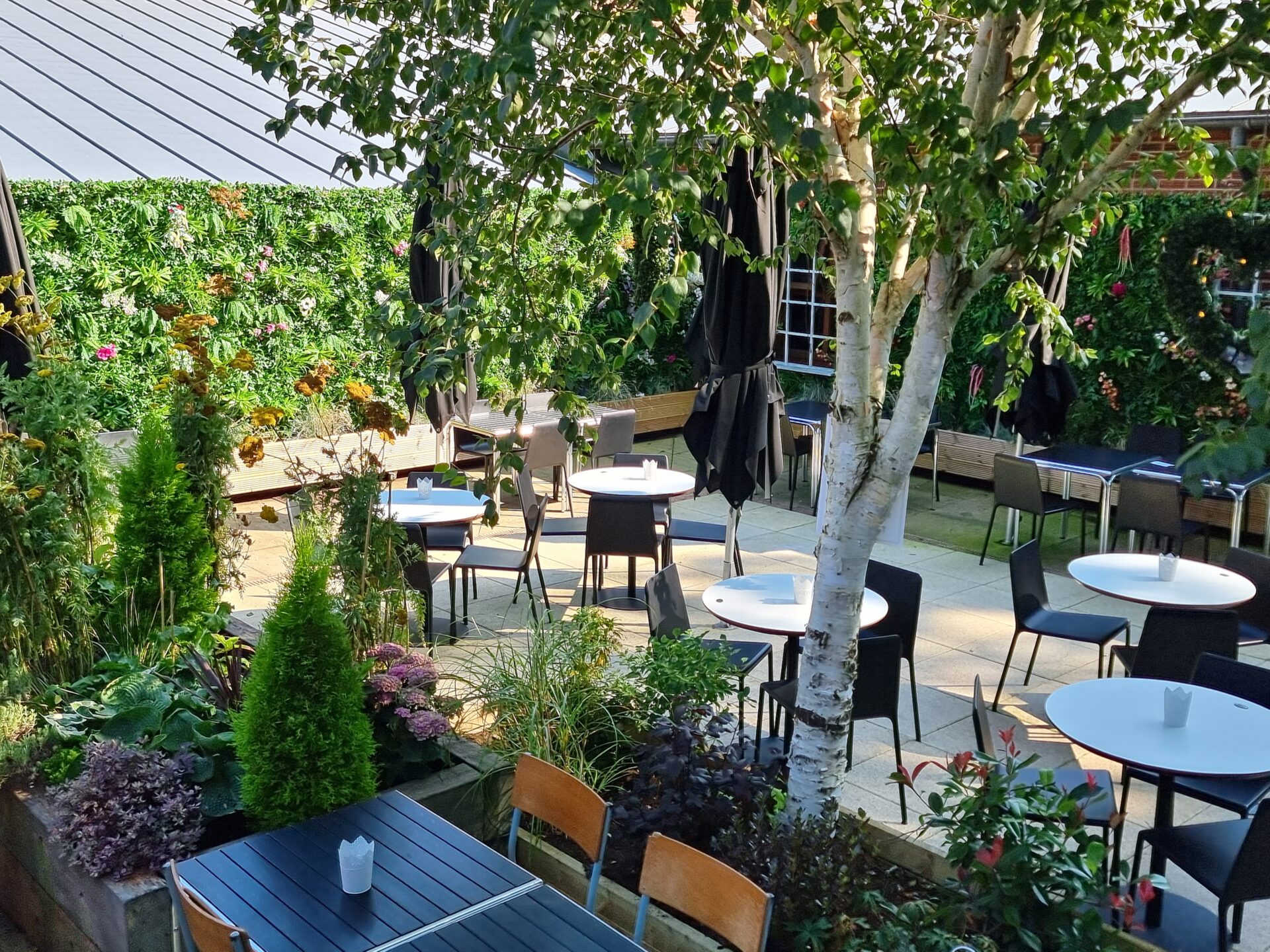 South Liverpool’s most beautiful suntraps to soak up the rays ...
